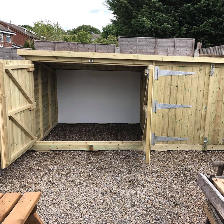 Falconry Weathering Shelter (Solid) | Garden & Animal Structures